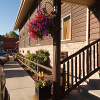 Elk Country Inn in Jackson | Jackson Hole Central Reservations